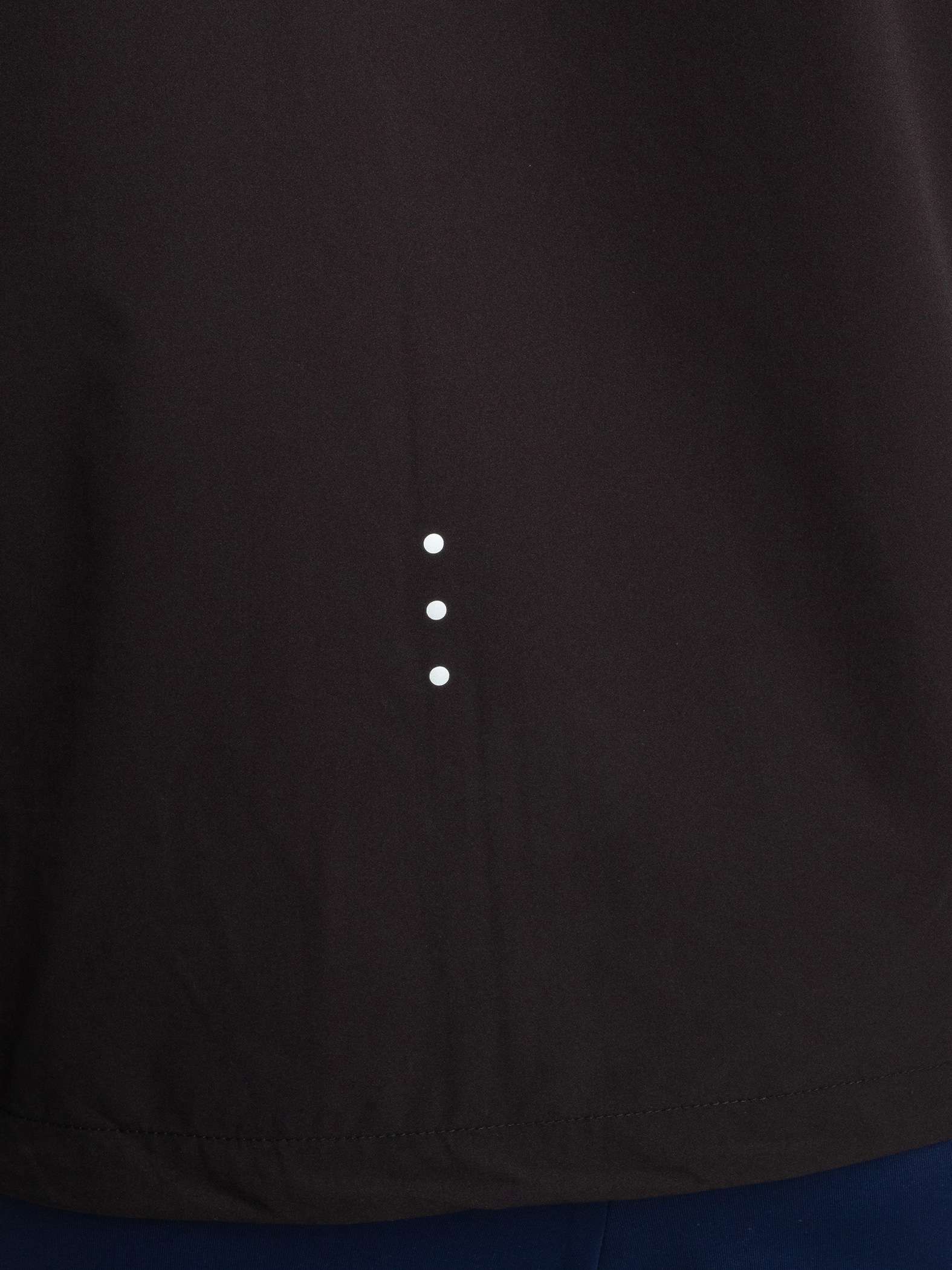 Castore Lightweight Zip Through Jacket - Black | Standout